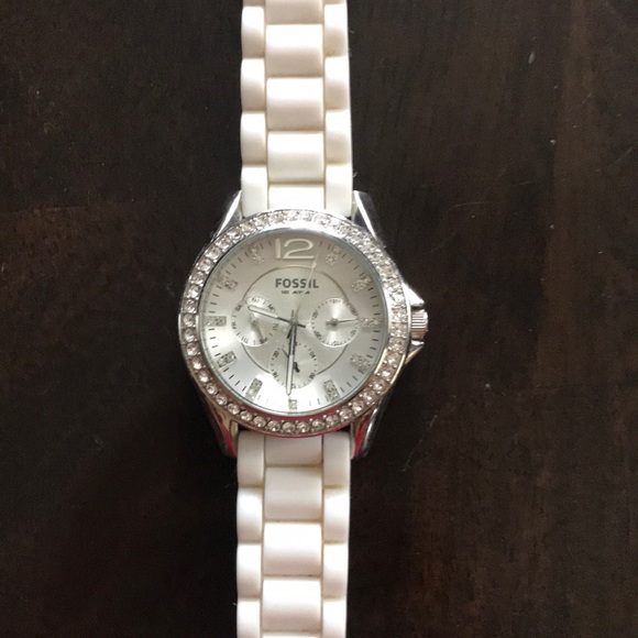Fossil | Accessories | White Fossil Watch | Poshmark